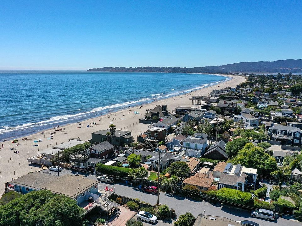 16 Calle Del Pinos, Stinson Beach, CA 94970 | MLS #323051488 | Zillow