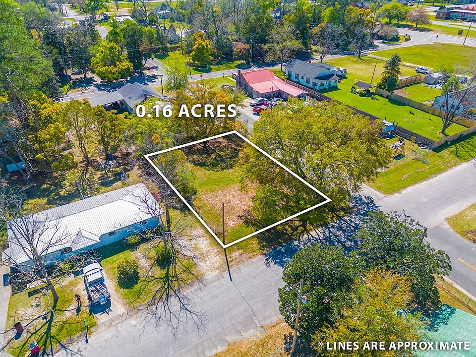 701 E 6th St, Alma, GA 31510 | Zillow