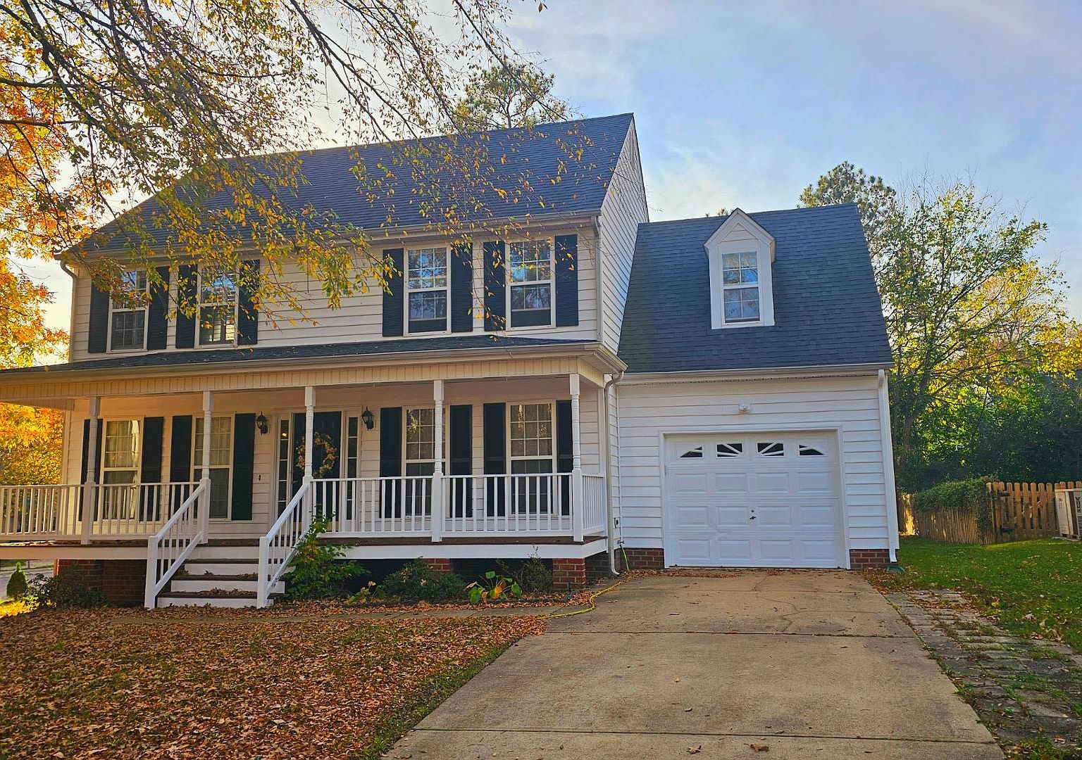 8601 Hobhouse Cir, Raleigh, NC 27615 | Zillow