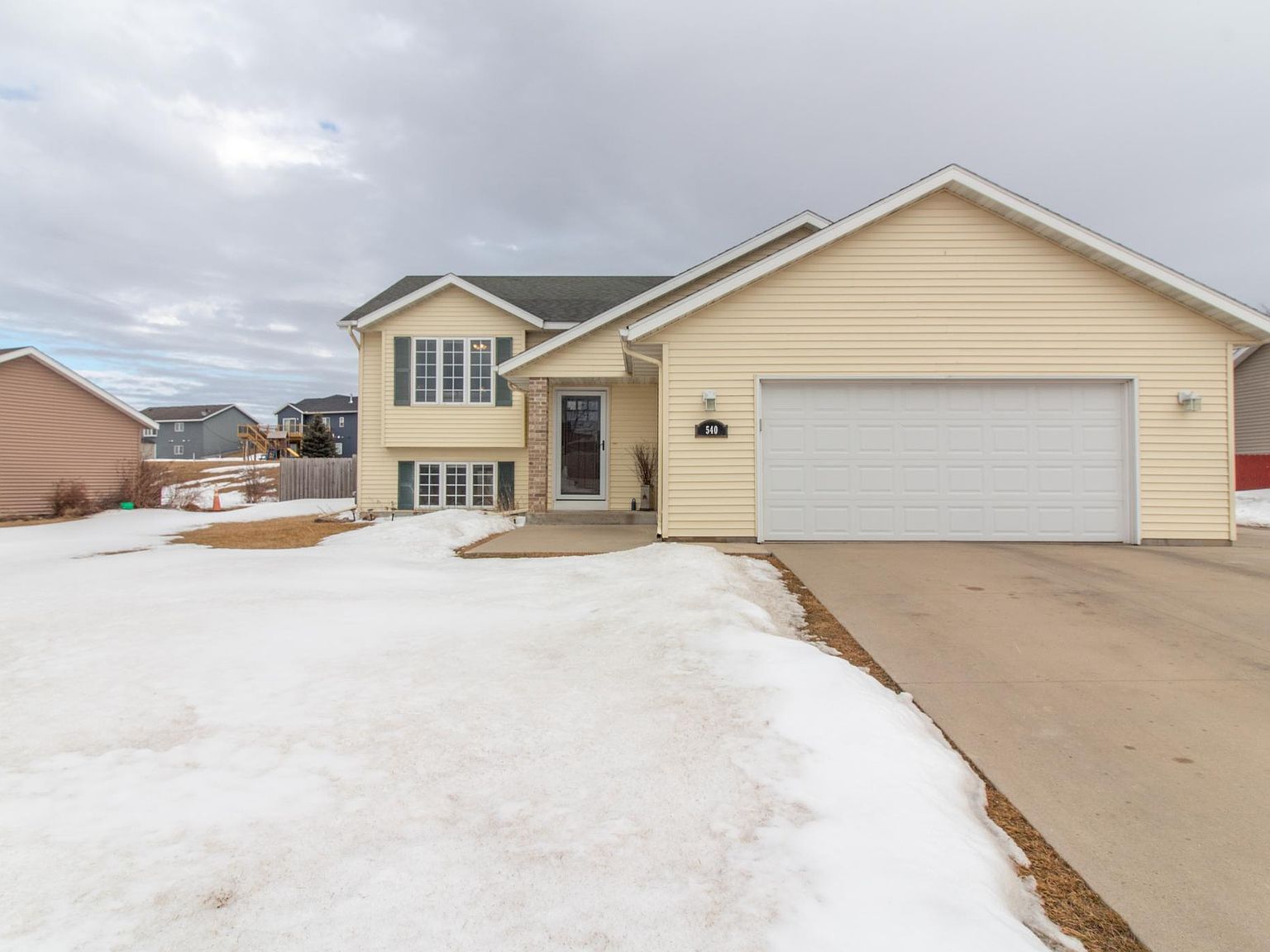 540 5th Ave SE, Dover, MN 55929 | Zillow