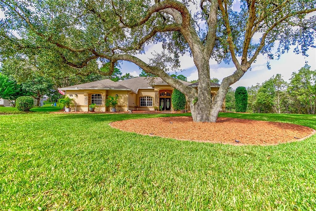 10125 Breezy Pines Ct, Weeki Wachee, FL 34613 | MLS #T3478458 | Zillow