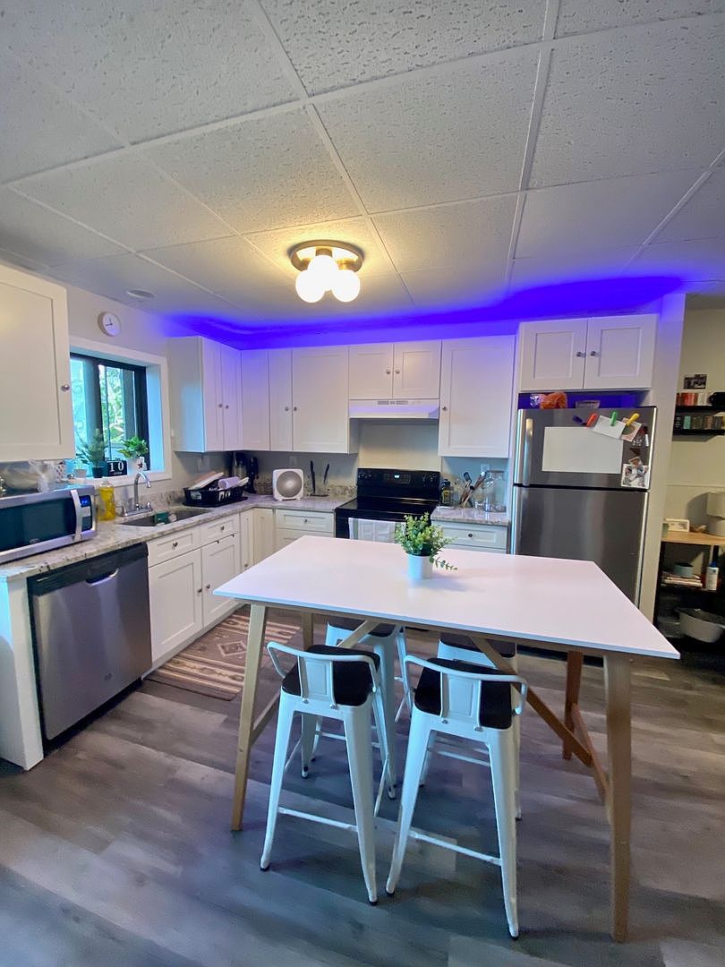26 Decatur St APT 2, East Boston, MA 02128 | Zillow