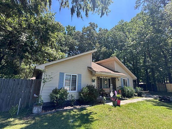 106 Teddy Ct, Summerville, SC 29485 | MLS #24013816 | Zillow