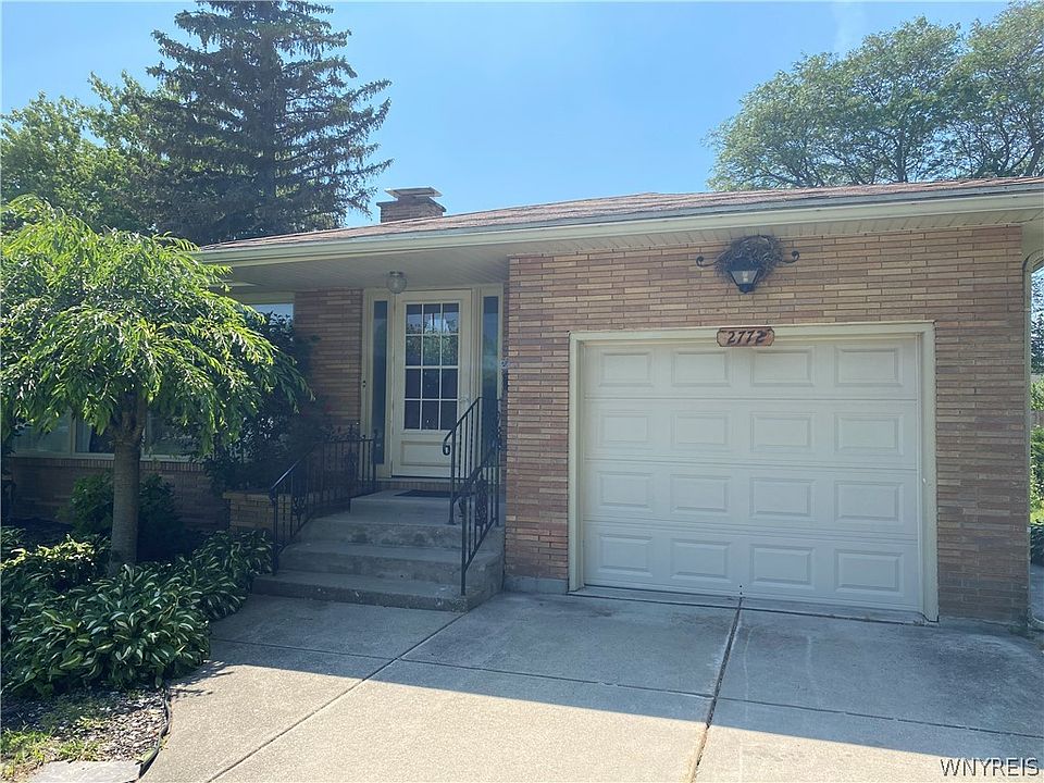 2772 Colvin Blvd, Tonawanda, NY 14150 | Zillow
