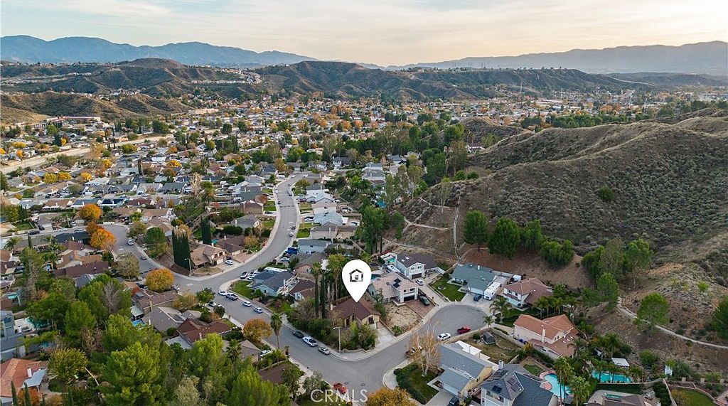 20924 Ben Ct, Santa Clarita, CA 91350 | MLS #DW23221175 | Zillow