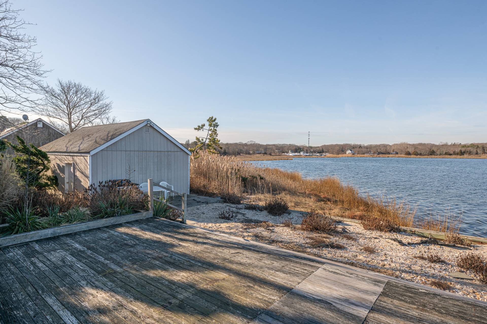 18 Netz Pl, Flanders, NY 11901 | Out East