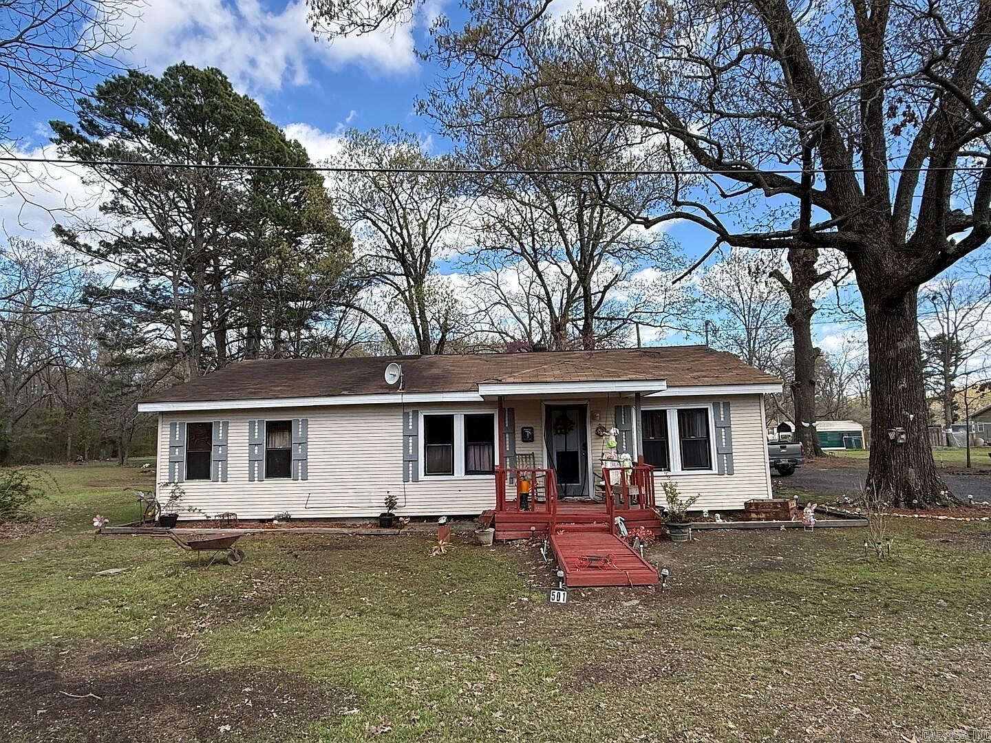 501 S Woodlawn Ave, Hazen, AR 72064 | MLS #26000923 | Zillow