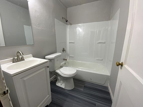 8943 Scottdale Ave, Saint Louis, MO 63136 | Zillow