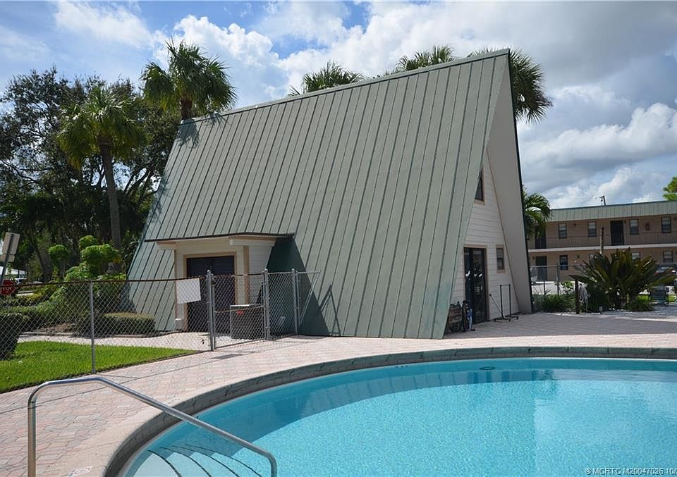1041 SE Monterey Rd Stuart FL | Zillow