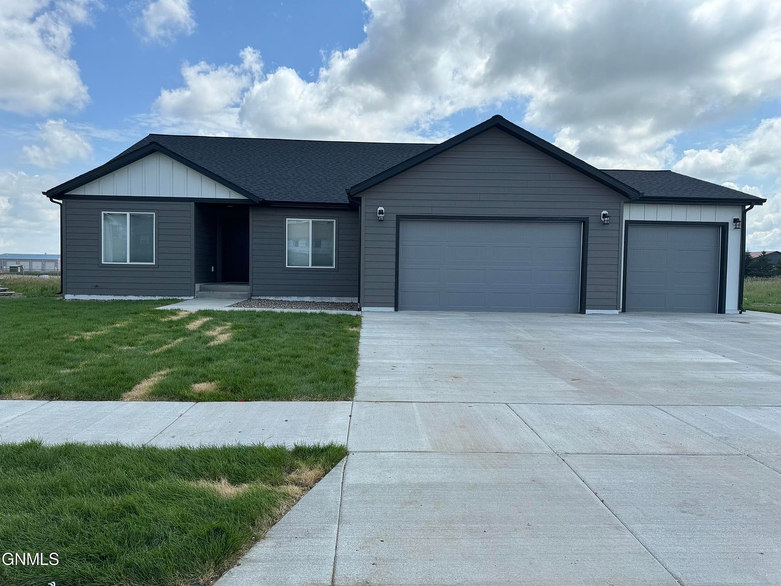 1234 9th St SW, Watford City, ND 58854 | MLS #4015007 | Zillow