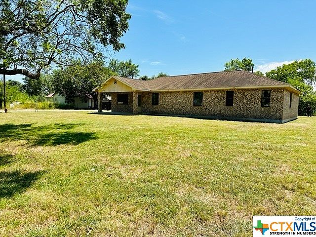 22 W 3rd St, Bloomington, TX 77951 | MLS #513569 | Zillow