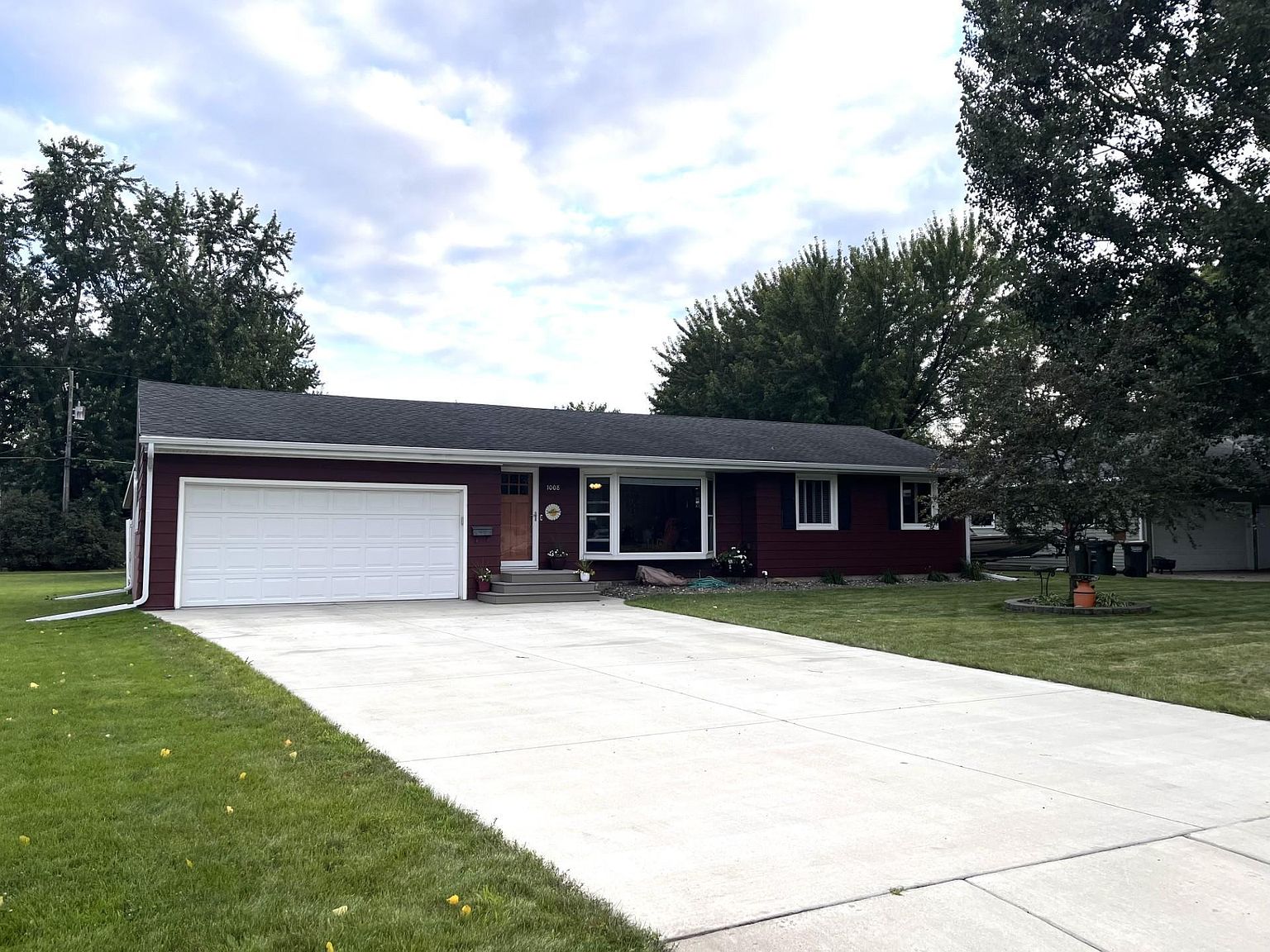 1008 1st St S, Cold Spring, MN 56320 | Zillow