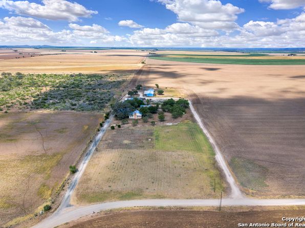 Knippa TX Real Estate - Knippa TX Homes For Sale | Zillow