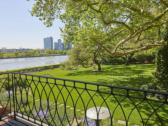 6 Sutton Sq, New York, NY 10022 | MLS #1700110 | Zillow