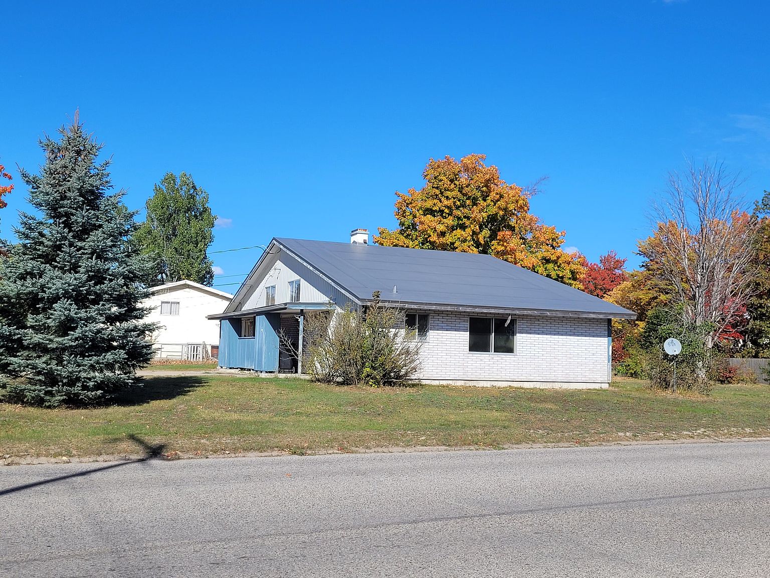 69&71 Wood Lake Rd, Kincheloe, MI 49788 | Zillow