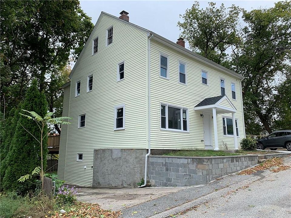 48 Watson St, Woonsocket, RI 02895 | Zillow