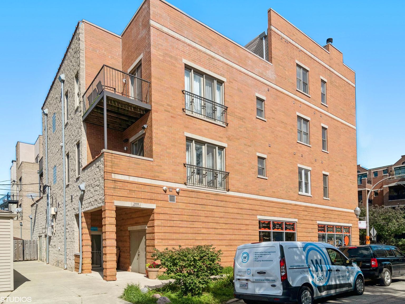2008 W Homer St, Chicago, IL 60647 | Zillow