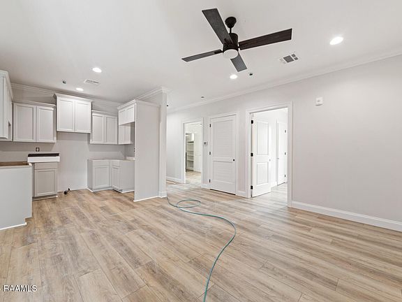1102 Apollo Rd #201, Scott, LA 70583 | Zillow