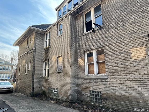 2220 Calvert St, Detroit, MI 48206 | MLS #20240011242 | Zillow