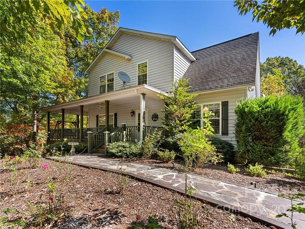 192 Buzzards Pl, Lake Lure, NC 28746 | Zillow