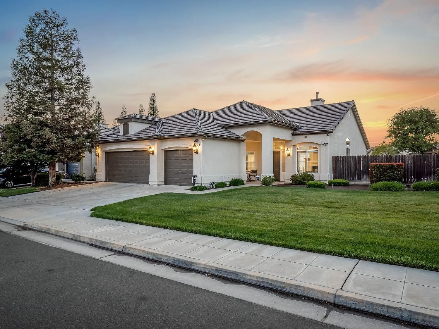 10741 N Bunkerhill Dr, Fresno, CA 93730 | MLS #608941 | Zillow