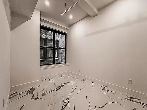 248 W 35th St #805, New York, NY 10001 | Zillow
