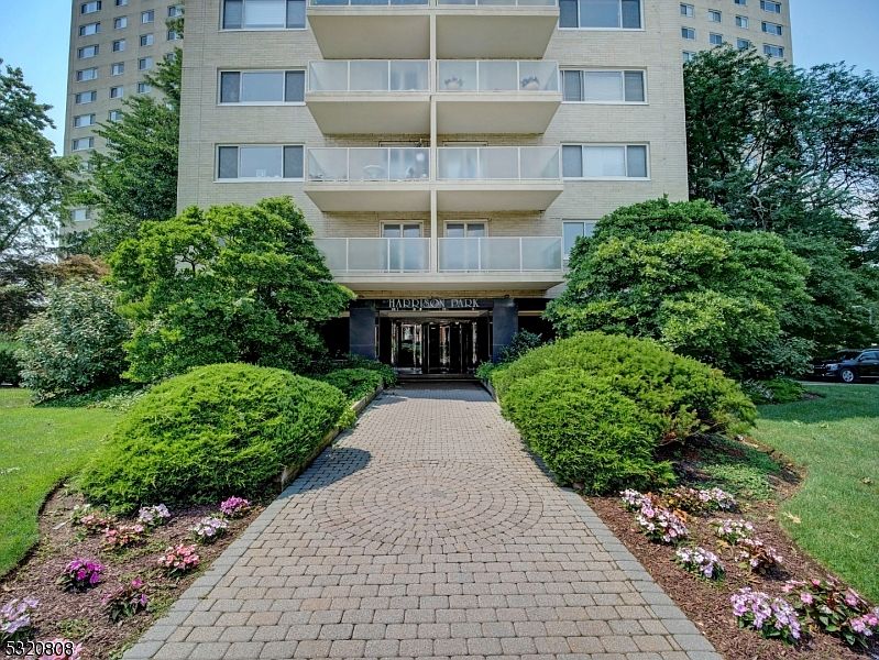 377 S Harrison Street UNIT 5M, East Orange, NJ 07018 | MLS #3933929 ...