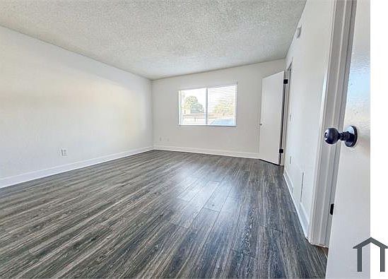 14700 Strathern St #4, Panorama City, CA 91402 | Zillow