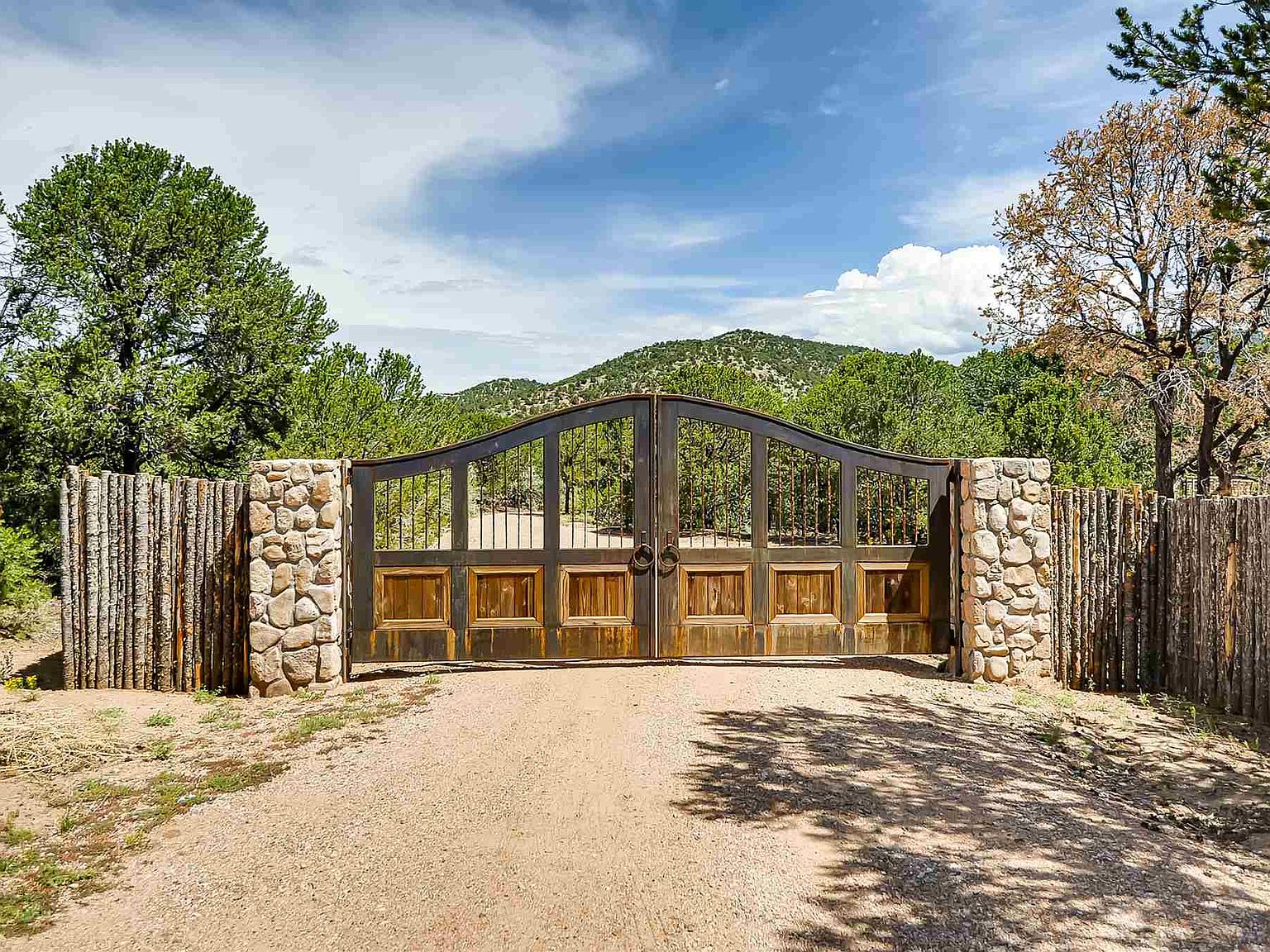 7441 Old Santa Fe Trl, Santa Fe, NM 87505 | Zillow