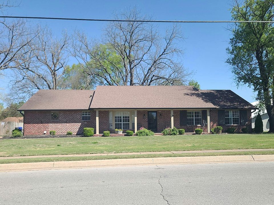 2503 W Oak St, Rogers, AR 72758 | Zillow
