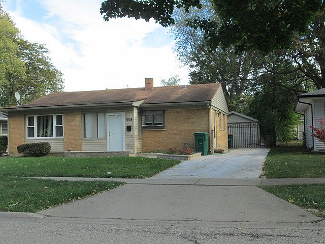 313 E Dennis Rd, Wheeling, IL 60090 | Zillow