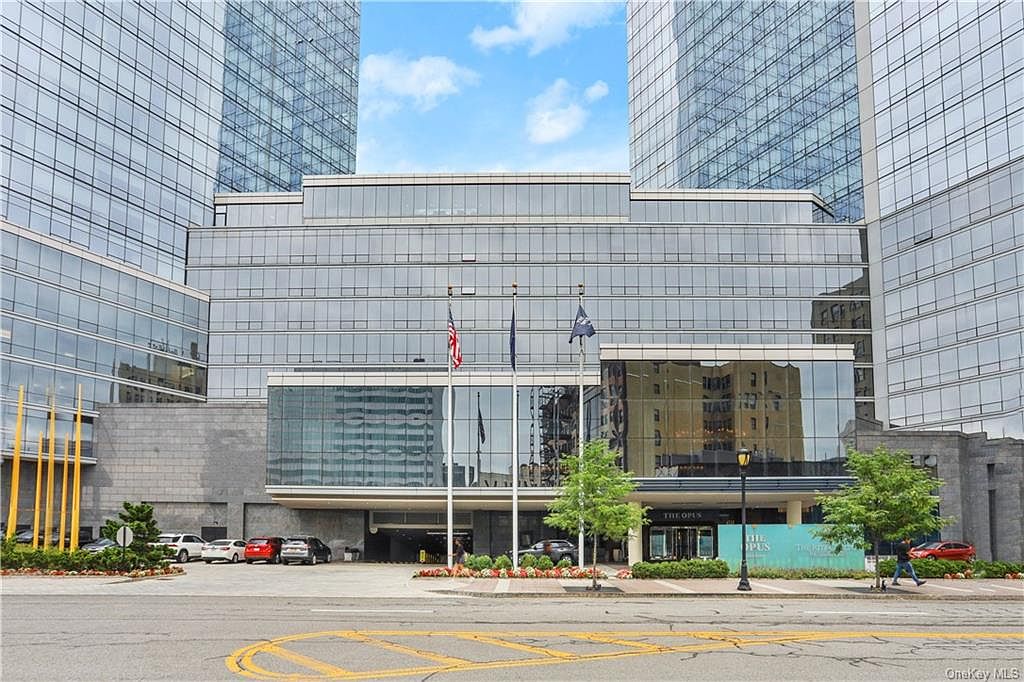 5 Renaissance Square UNIT 25C, White Plains, NY 10601 | MLS #H6262926 ...
