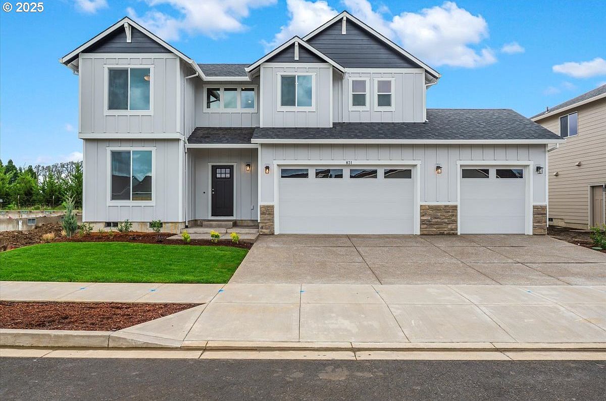 831 E Wilson St, Carlton, OR 97111 | Zillow