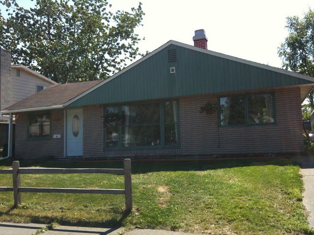 2336 E 20th Ave, Anchorage, AK 99508 | Zillow