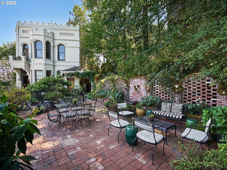 2591 SW Buckingham Ave, Portland, OR 97201 | MLS #23152689 | Zillow