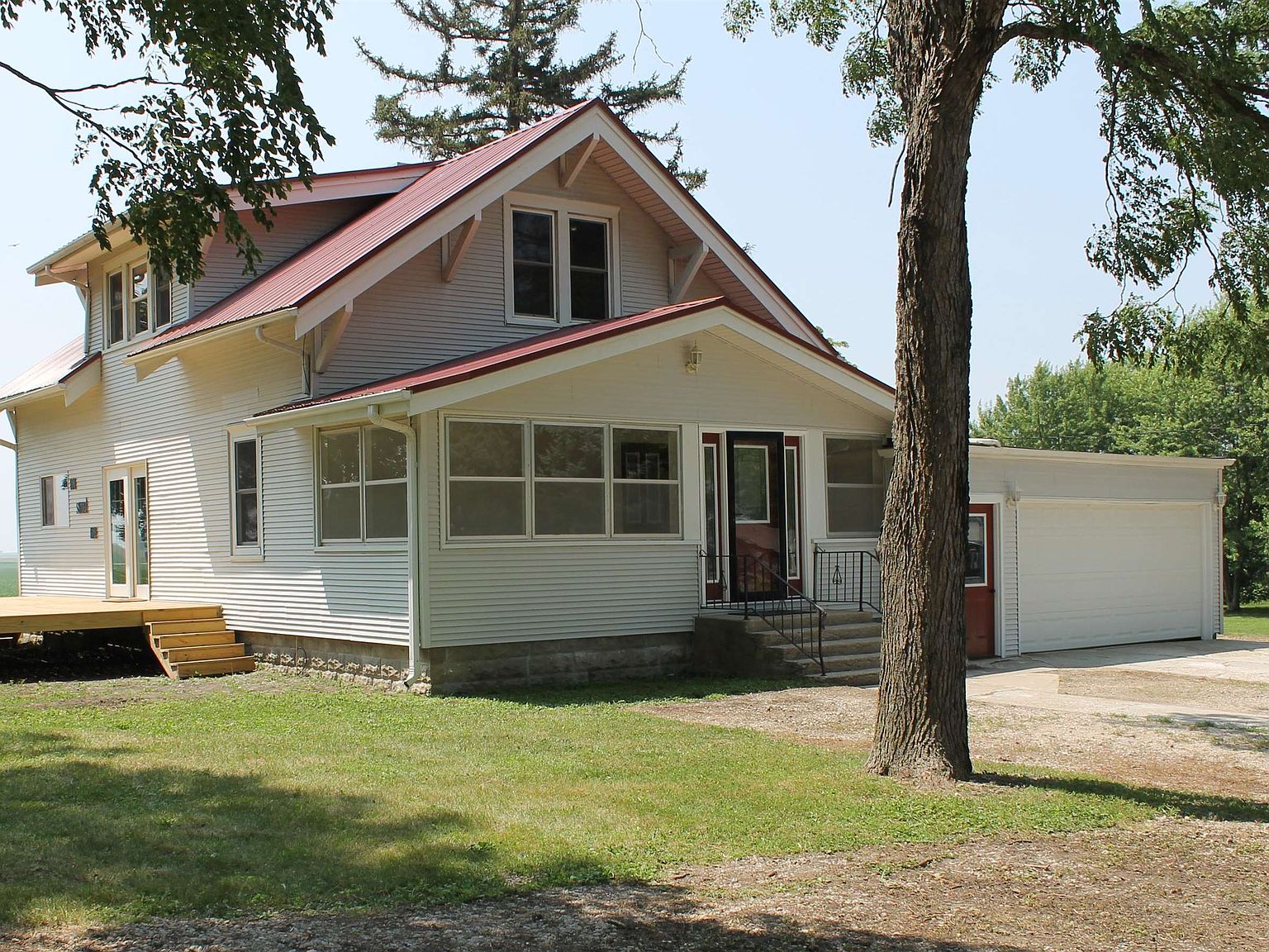 109 5th Ave W, Webb, IA 51366 | Zillow