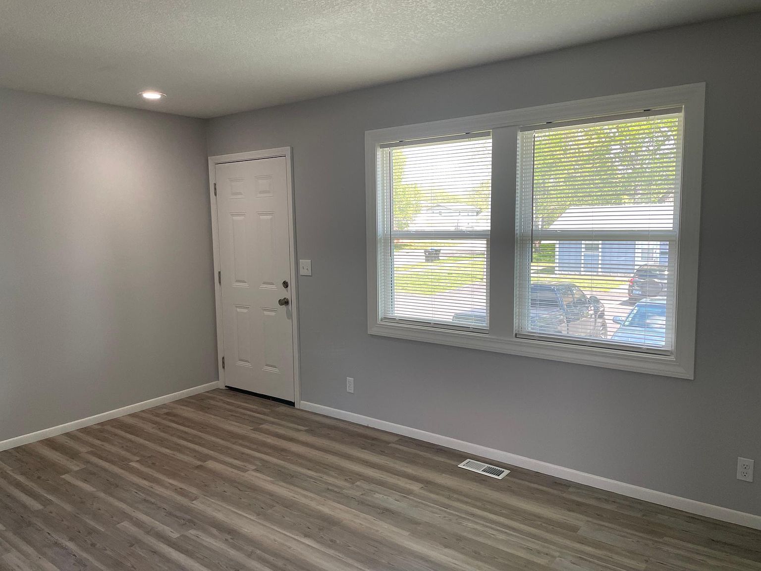 5115 SW 20th Ter #5115, Topeka, KS 66604 | Zillow