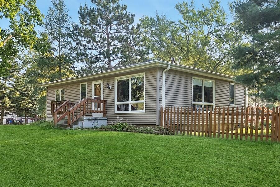 N1442 Jasmine Dr, Genoa City, WI 53128 | MLS #1889242 | Zillow