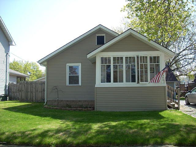 303 Cecil St, Buchanan, MI 49107 | Zillow