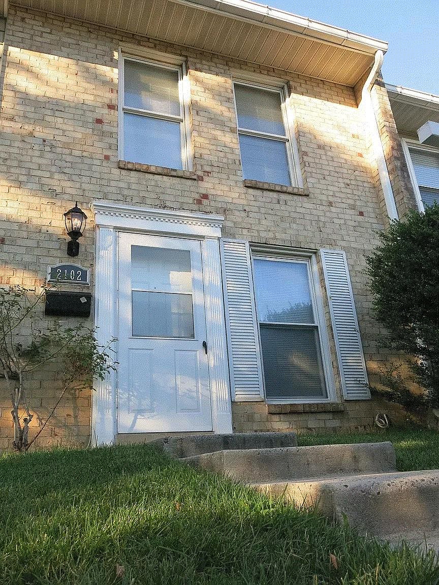 1202 Enright Pl, Herndon, VA 20170 | Zillow