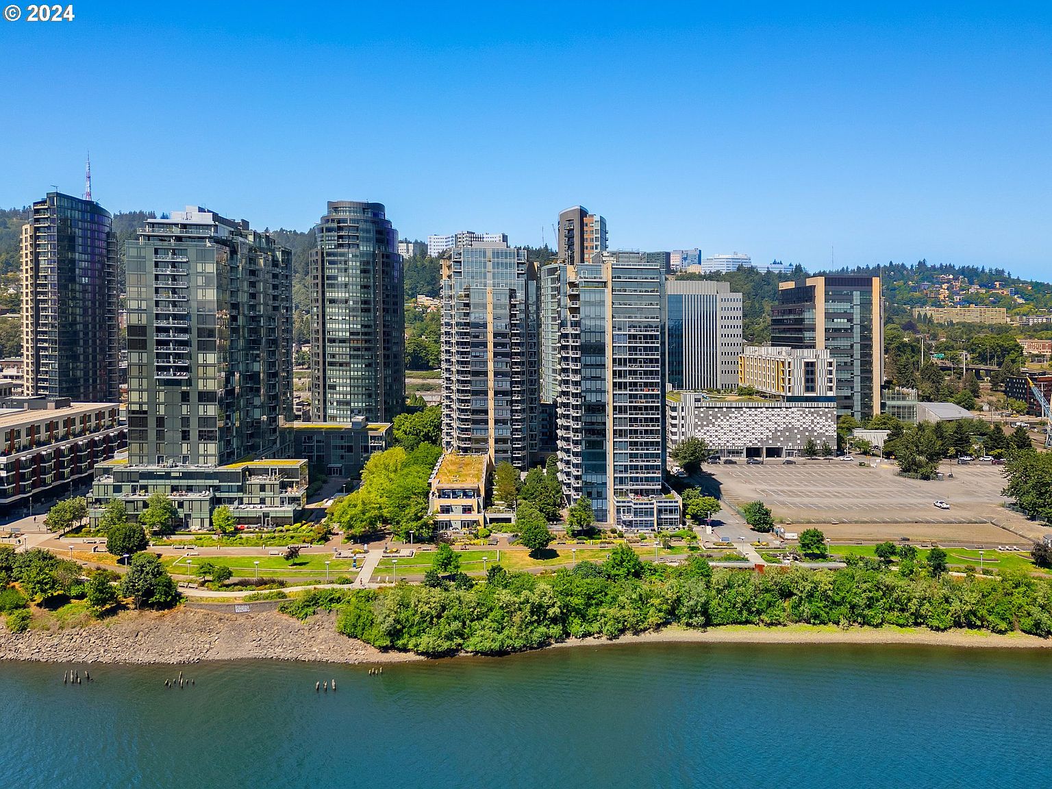 3570 S River Pkwy UNIT 909, Portland, OR 97239 | Zillow