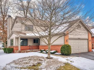 1049 Elmwood Dr #13, Brighton, MI 48116 | Zillow
