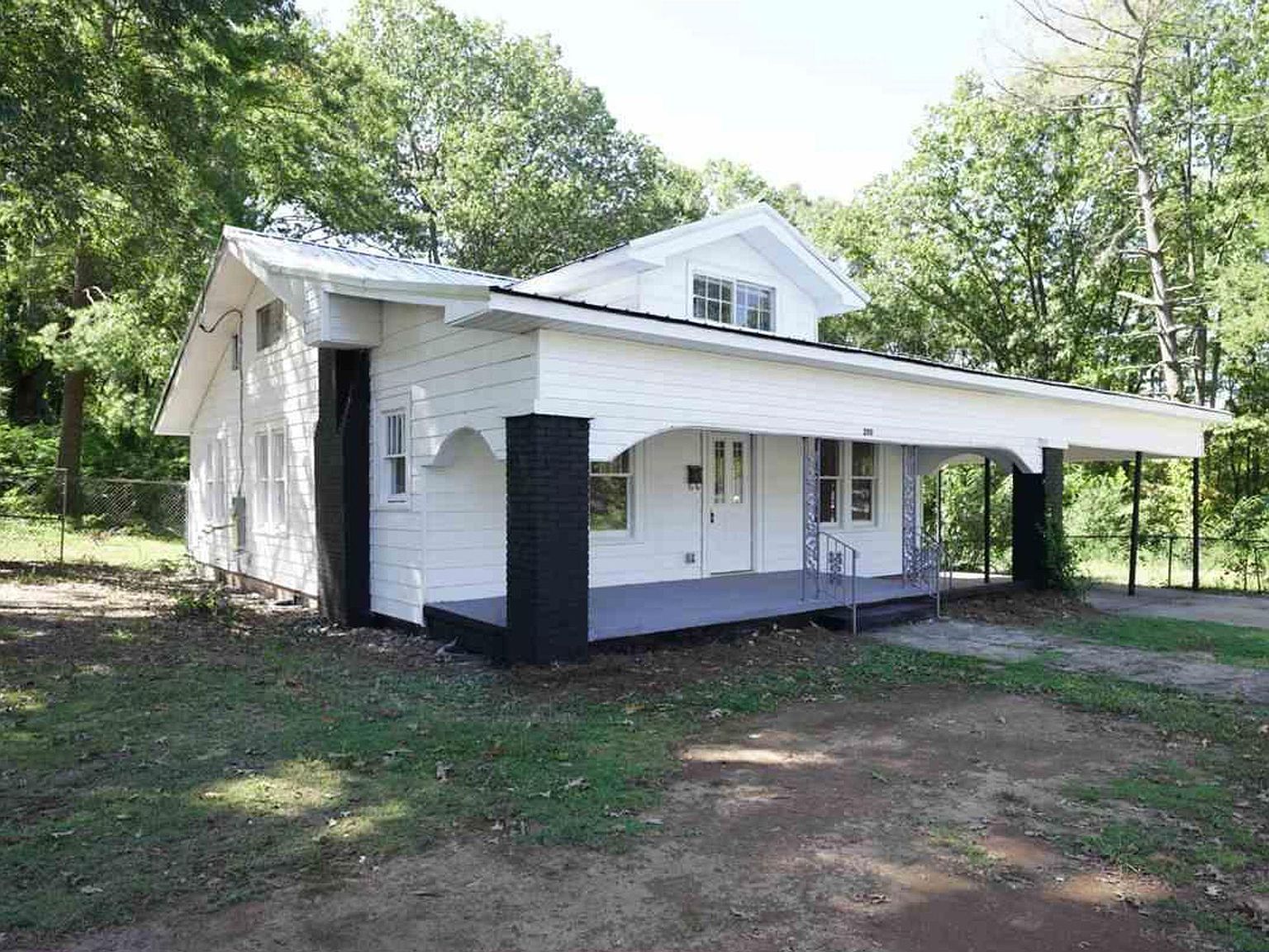 200 Center St, Bessemer, AL 35020 | Zillow