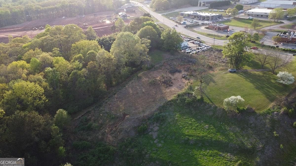 3585 Atlanta Hwy, Flowery Branch, GA 30542 | MLS #10542353 | Zillow