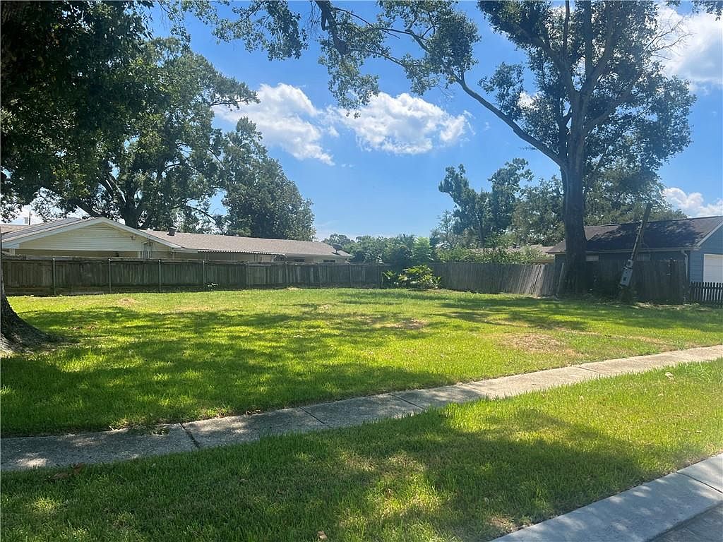 8 Hennessey Ct, River Ridge, LA 70123 | MLS #2467271 | Zillow