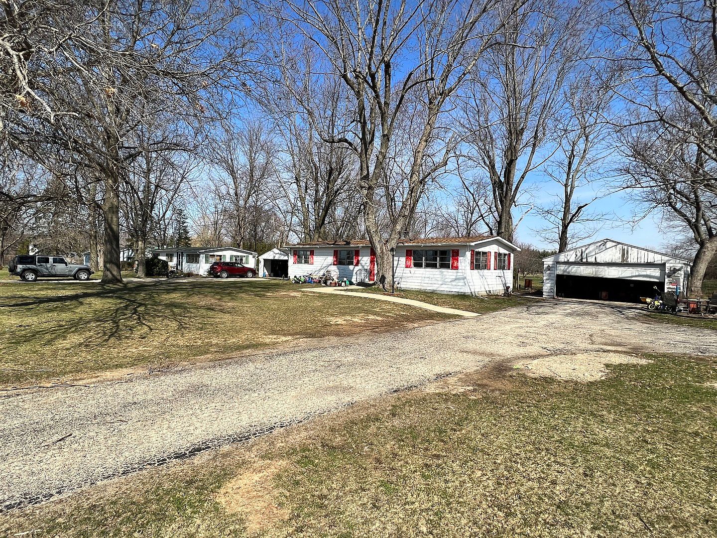 14784 E State Route 72, Davis Junction, IL 61020 | Zillow