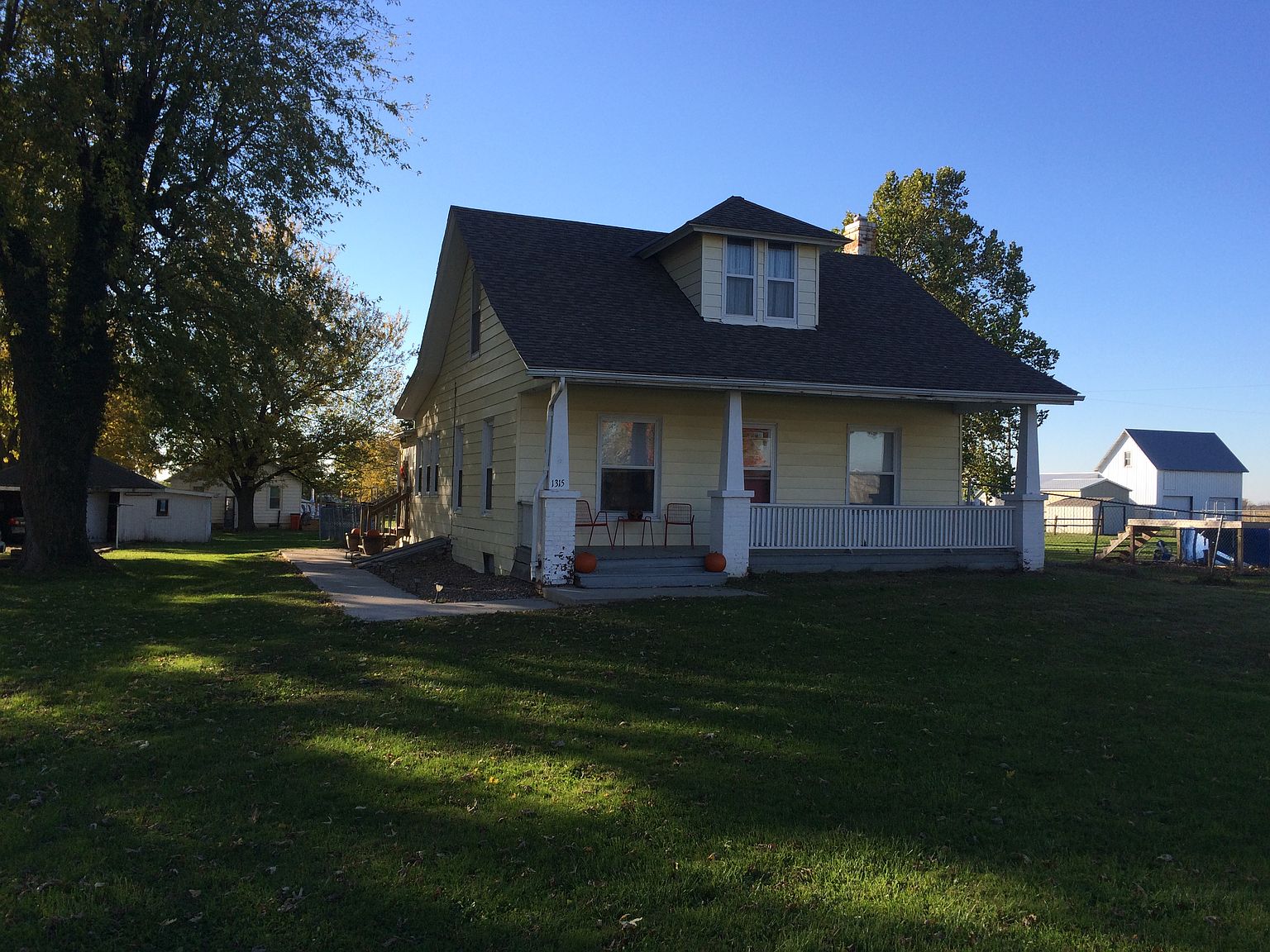 1315 N 1720th Ave, Fowler, IL 62338 | Zillow