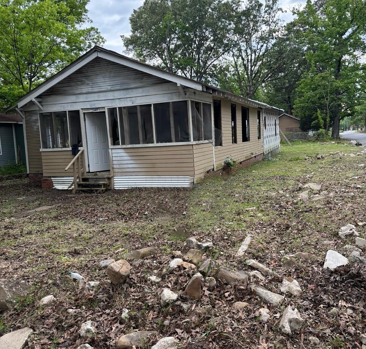 2200 Valmar St, Little Rock, AR 72204 | MLS #25018927 | Zillow