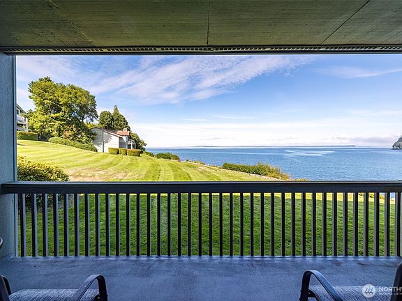 120 Cascade Place UNIT 33, Pt Ludlow, WA 98365 | MLS #2355012 | Zillow