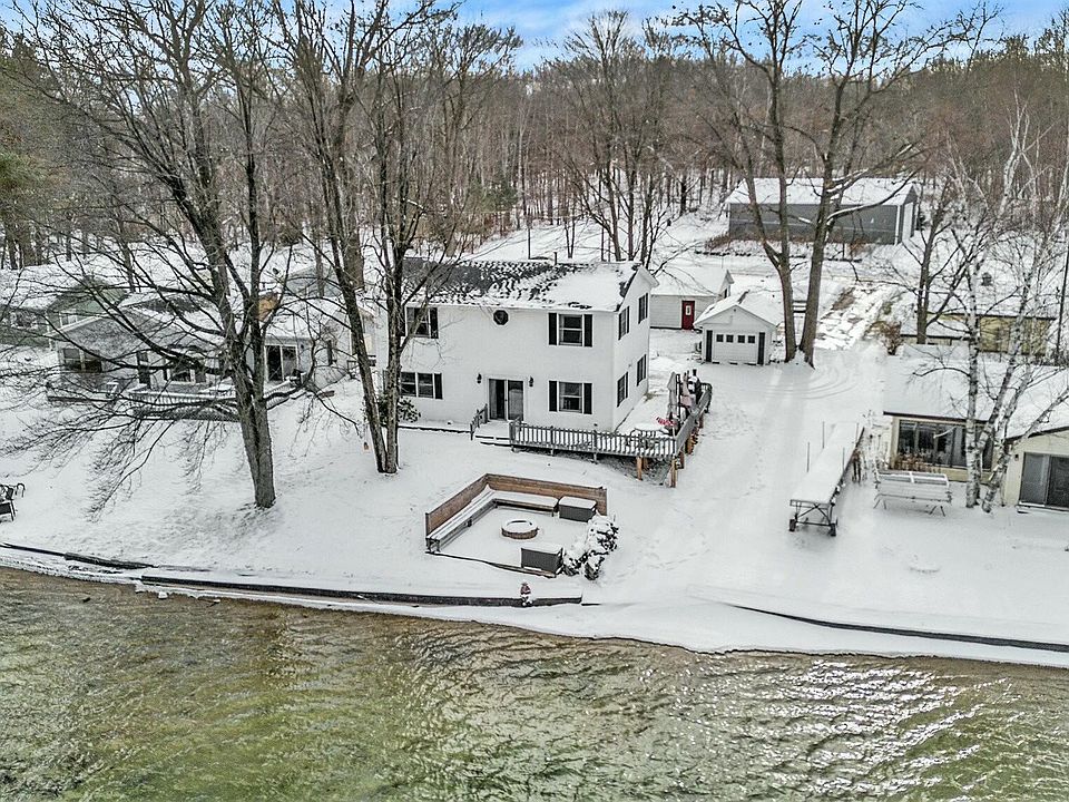 9050 Virginia Ave, Mecosta, MI 49332 | MLS #24062191 | Zillow
